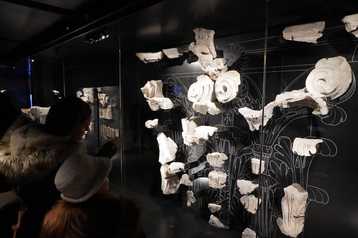 Station and museum: the unresolved node of the Colosseo - Fori ...