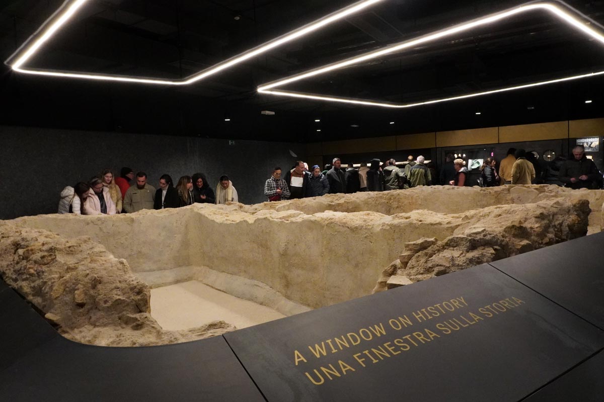 Station and museum: the unresolved node of the Colosseo - Fori ...